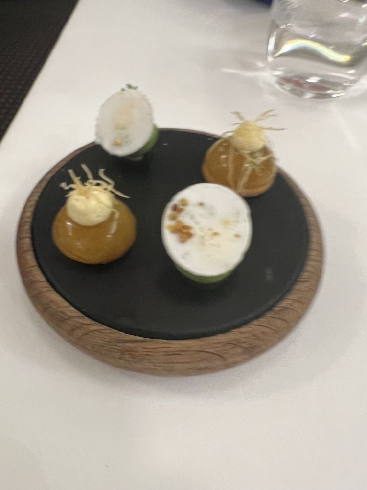 Endless jet set and glamour - or just a few fill-ins? - Page 3 ...