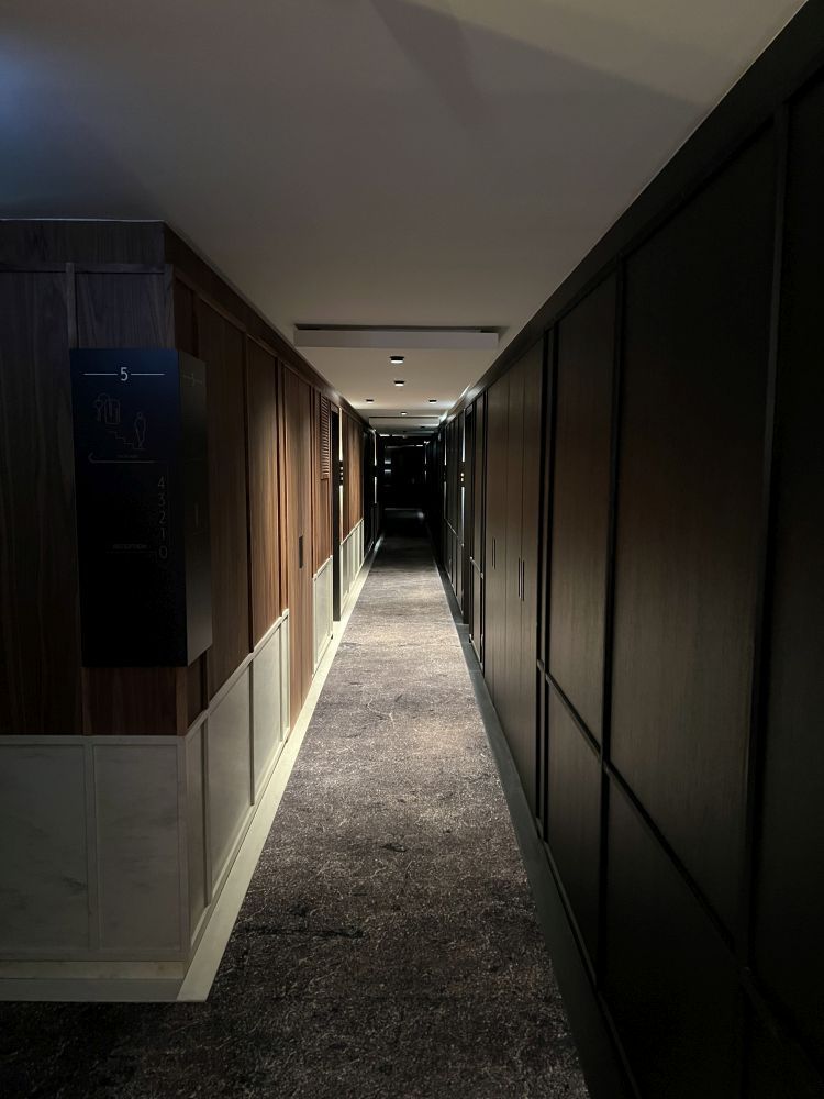 Endless jet set and glamour - or just a few fill-ins? - Page 6 ...