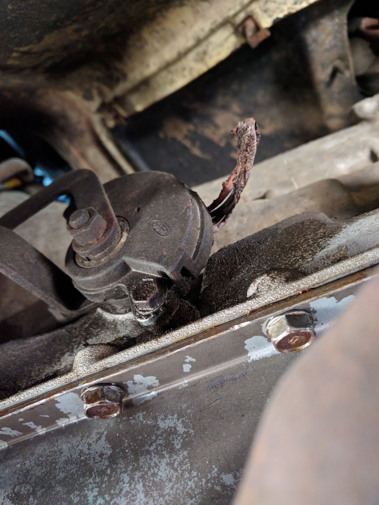 No shift arm assembly c6 trans - Ford Truck Enthusiasts Forums