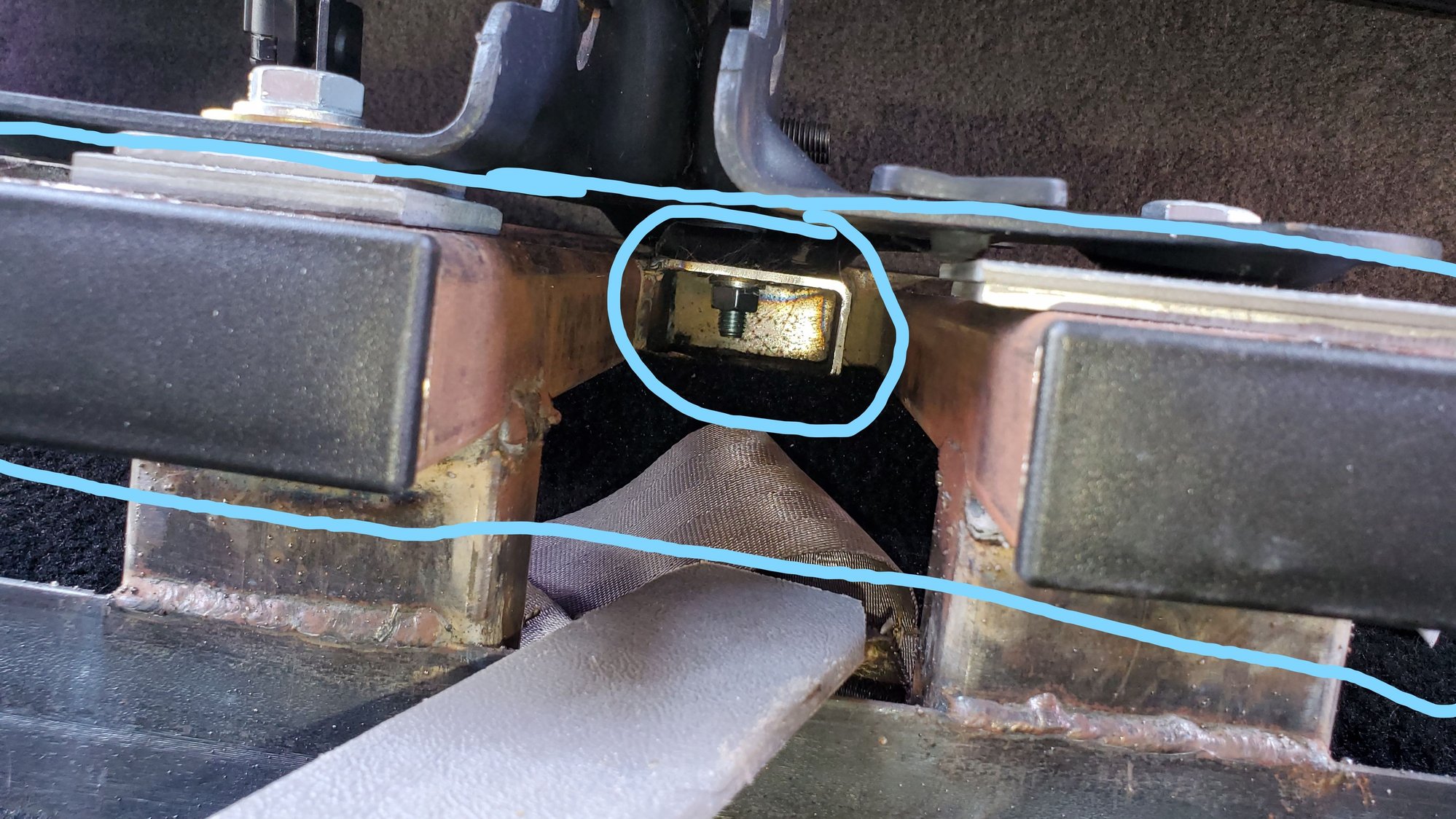 How to install/fit/mount 09-14 F150 seats in a OBS Ford crew cab ...