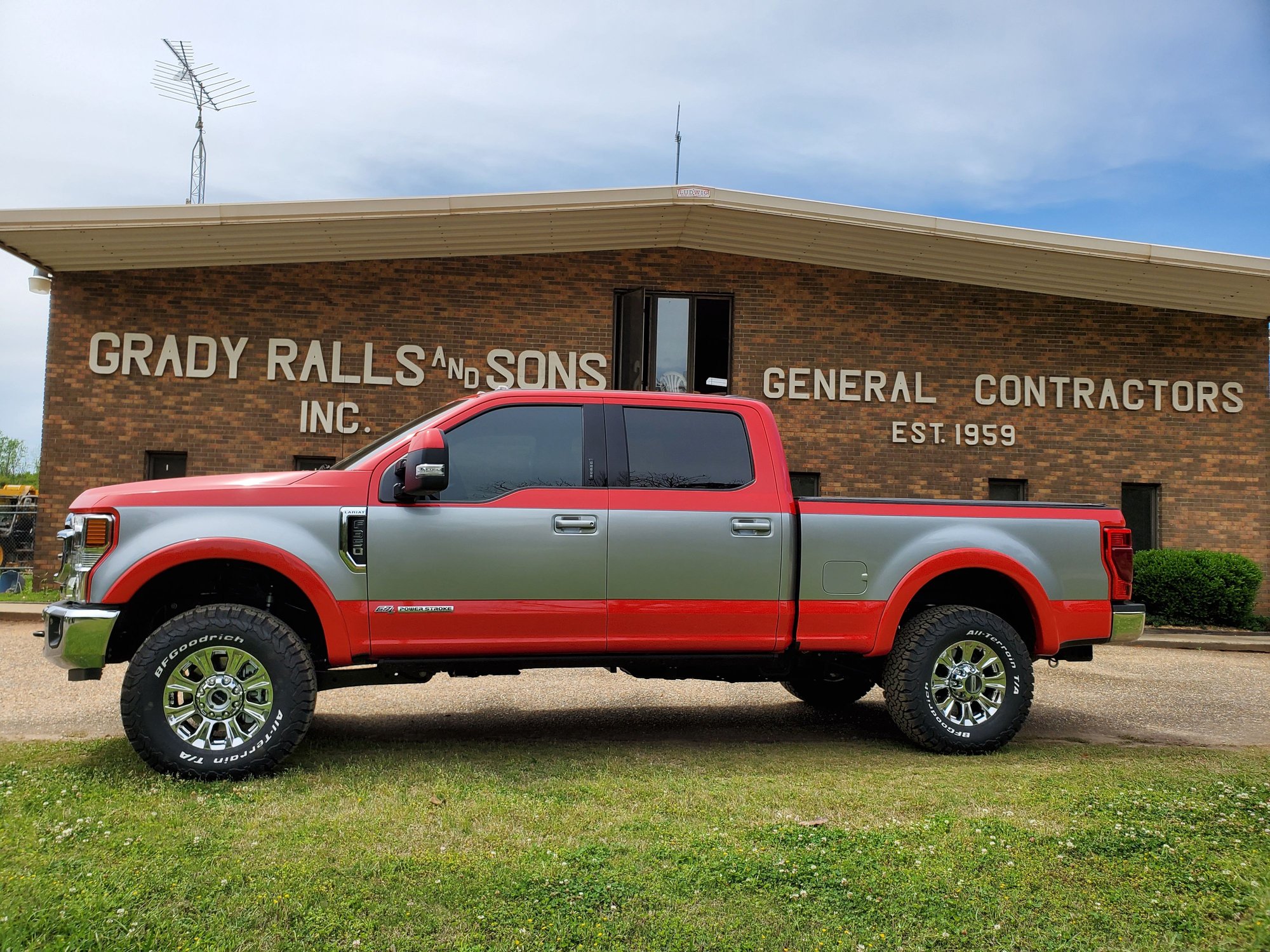 New 2 tone race red - Ford Truck Enthusiasts Forums