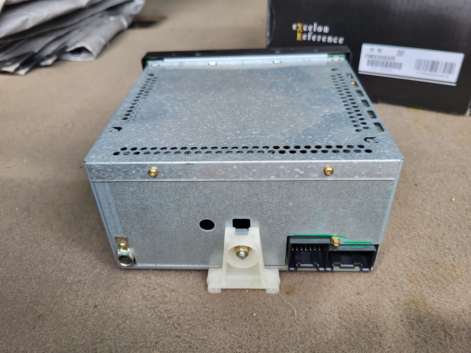 Ford Super Duty/Excursion Stereo 6 CD changer - Ford Truck Enthusiasts ...