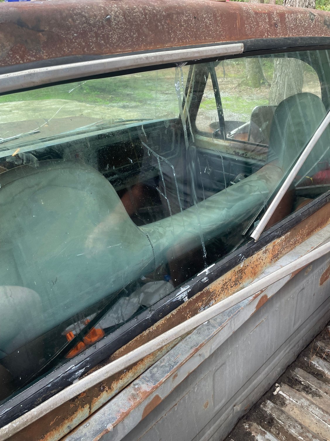 1973-1977 Rear Window Glass Wide Chrome Install - Ford Truck ...
