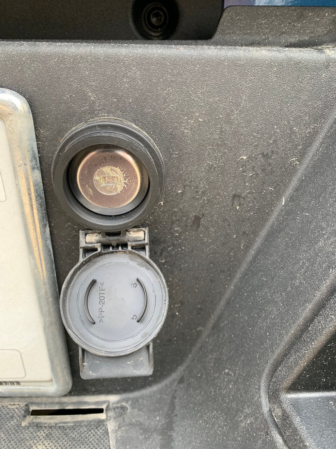 Spare tire key? - Ford Truck Enthusiasts Forums