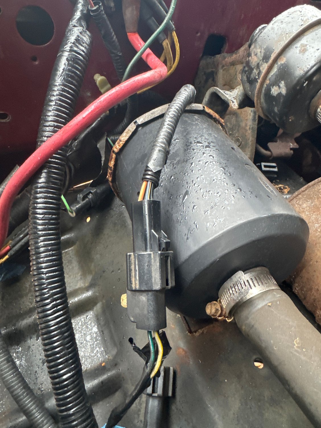 02 sensor wire location - Ford Truck Enthusiasts Forums