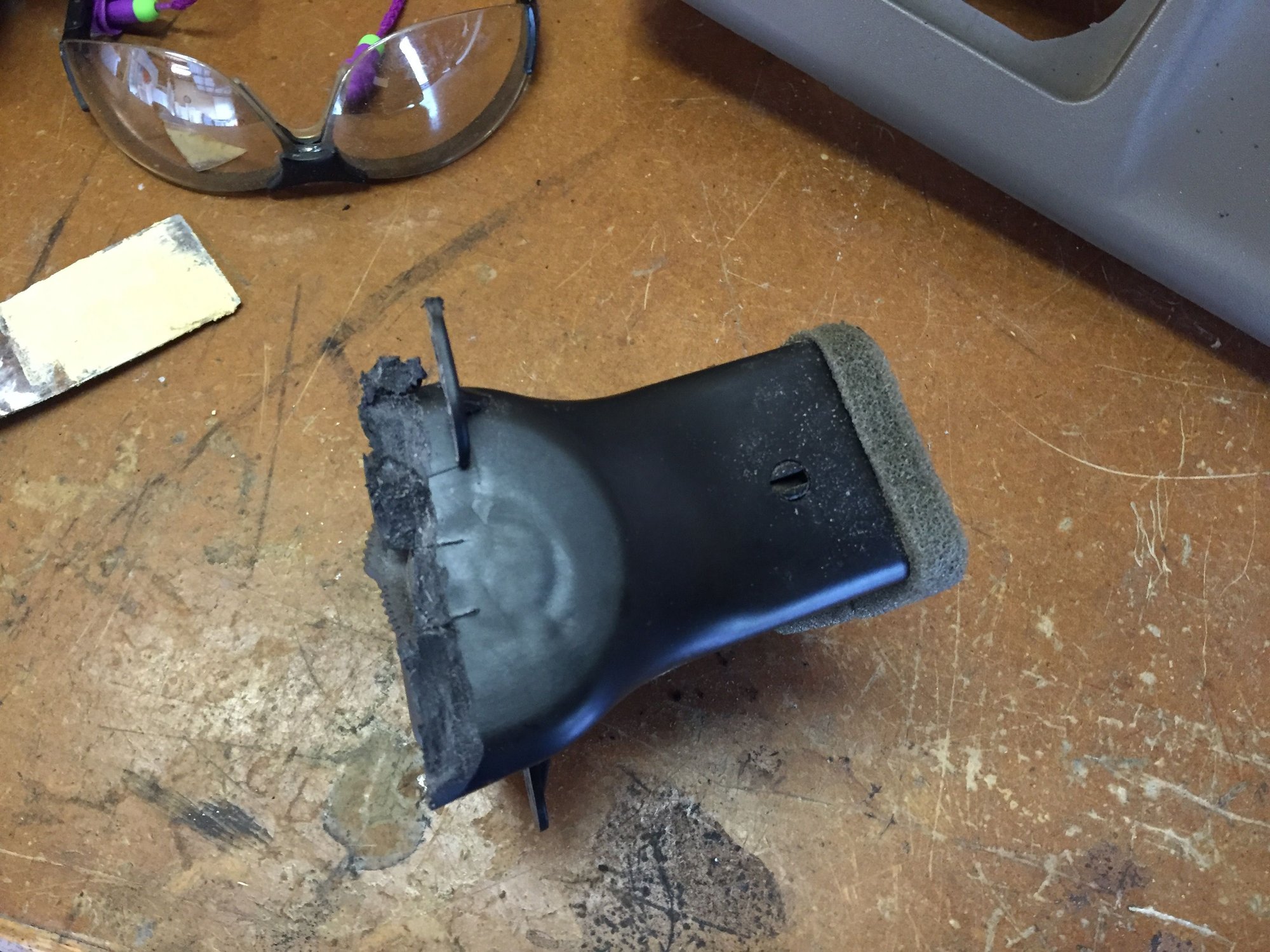 Ipad install into dash 99 F250 - Ford Truck Enthusiasts Forums