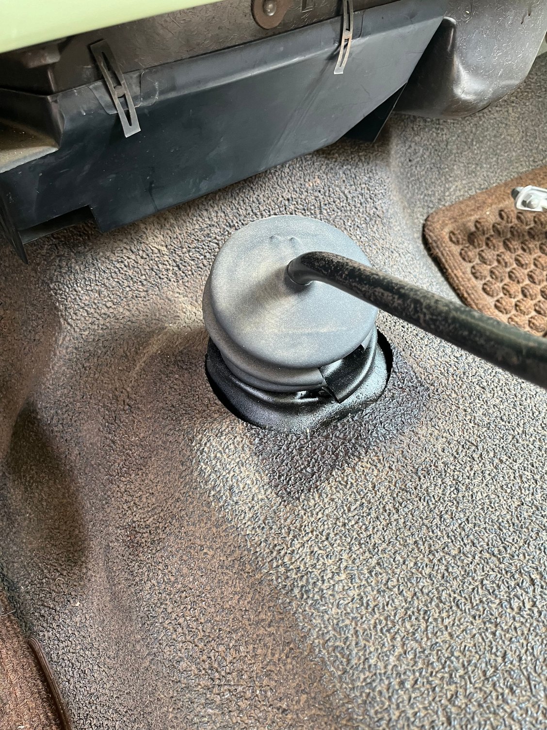 73 f250 360 4 speed shifter boot replacement - Ford Truck Enthusiasts ...