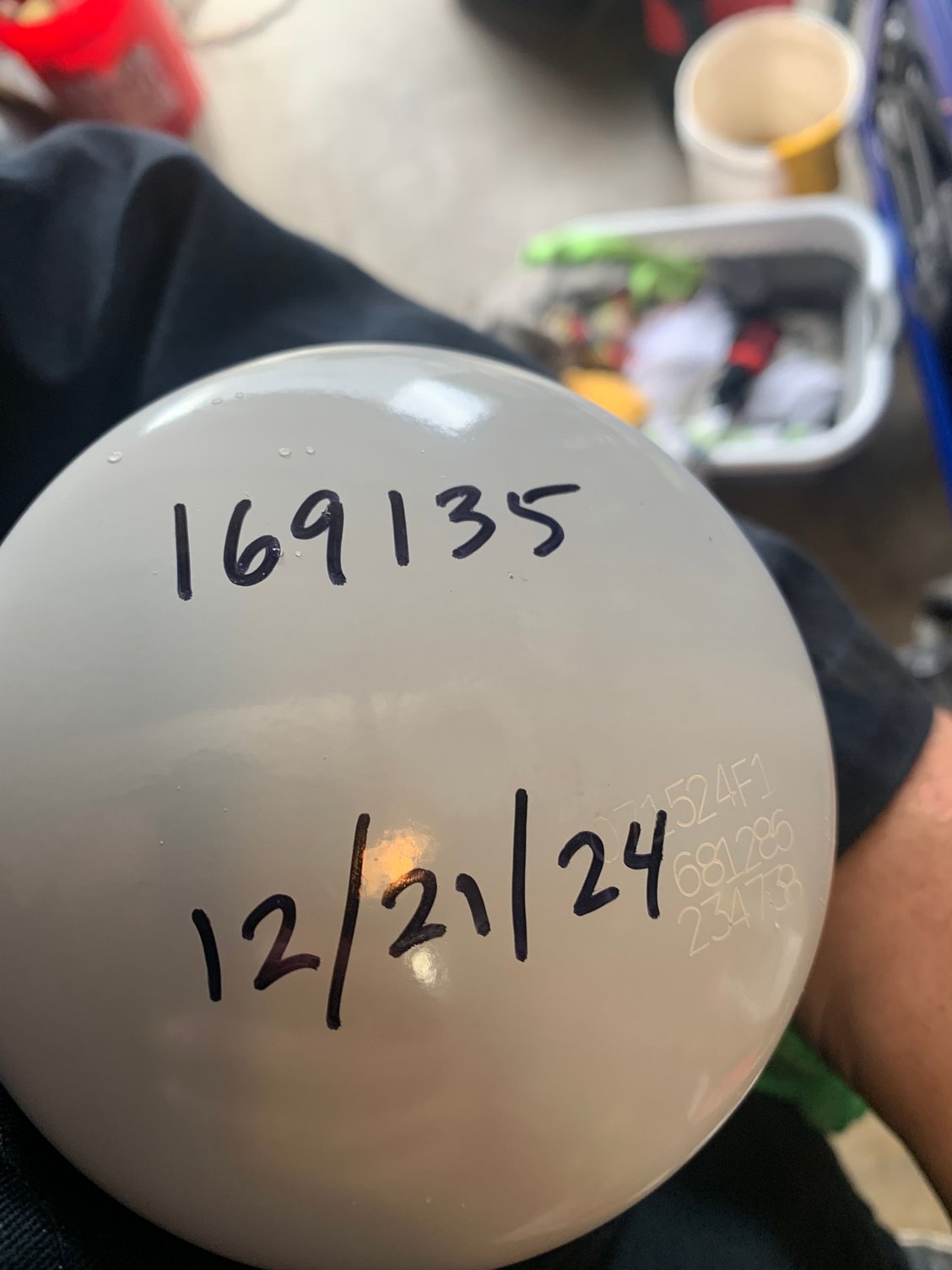 Small gold flakes in oil from pan - Ford Truck Enthusiasts Forums