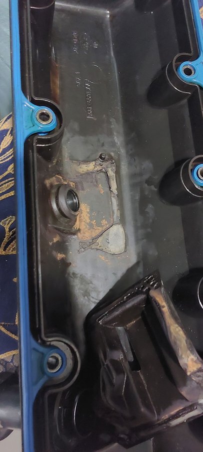 PVC valve cover inside plastic fell off - Ford Truck Enthusiasts Forums