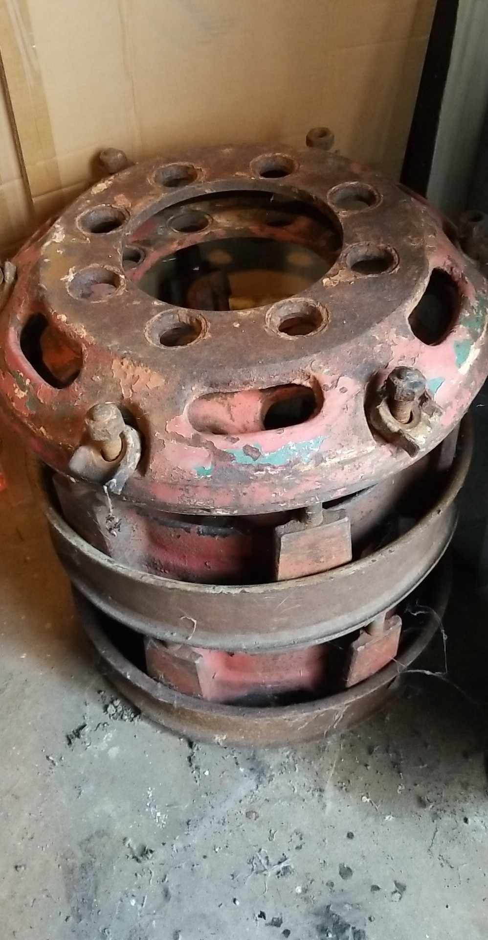 Set of front and rear 8-hole demountable wheel adapters for '48-'52 F7 ...