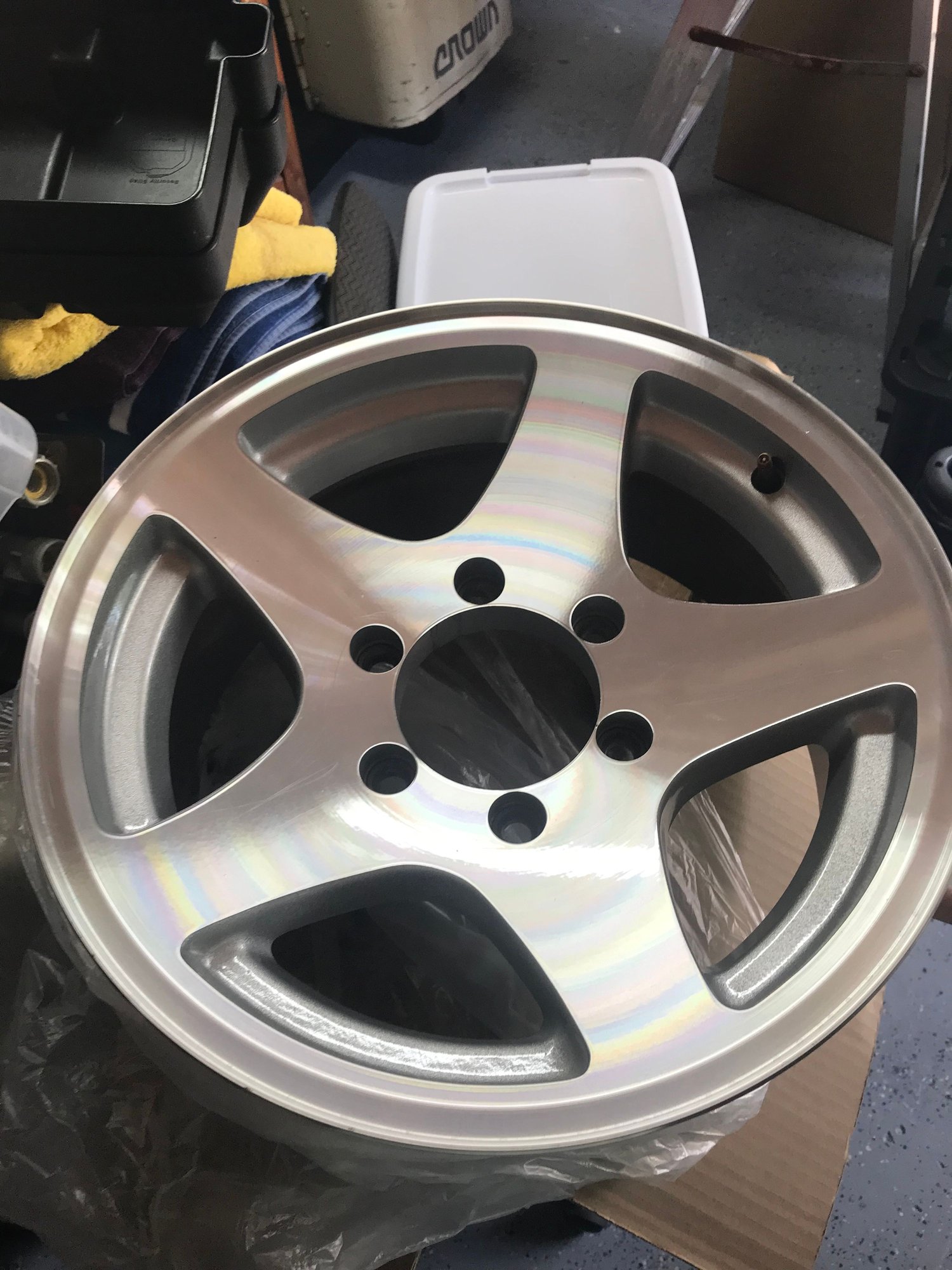 16x7.5 five star 6 lug rim - Offshoreonly.com