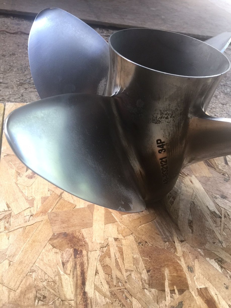 BBlades Bravo 1 34P Labbed RH/LH - Offshoreonly.com