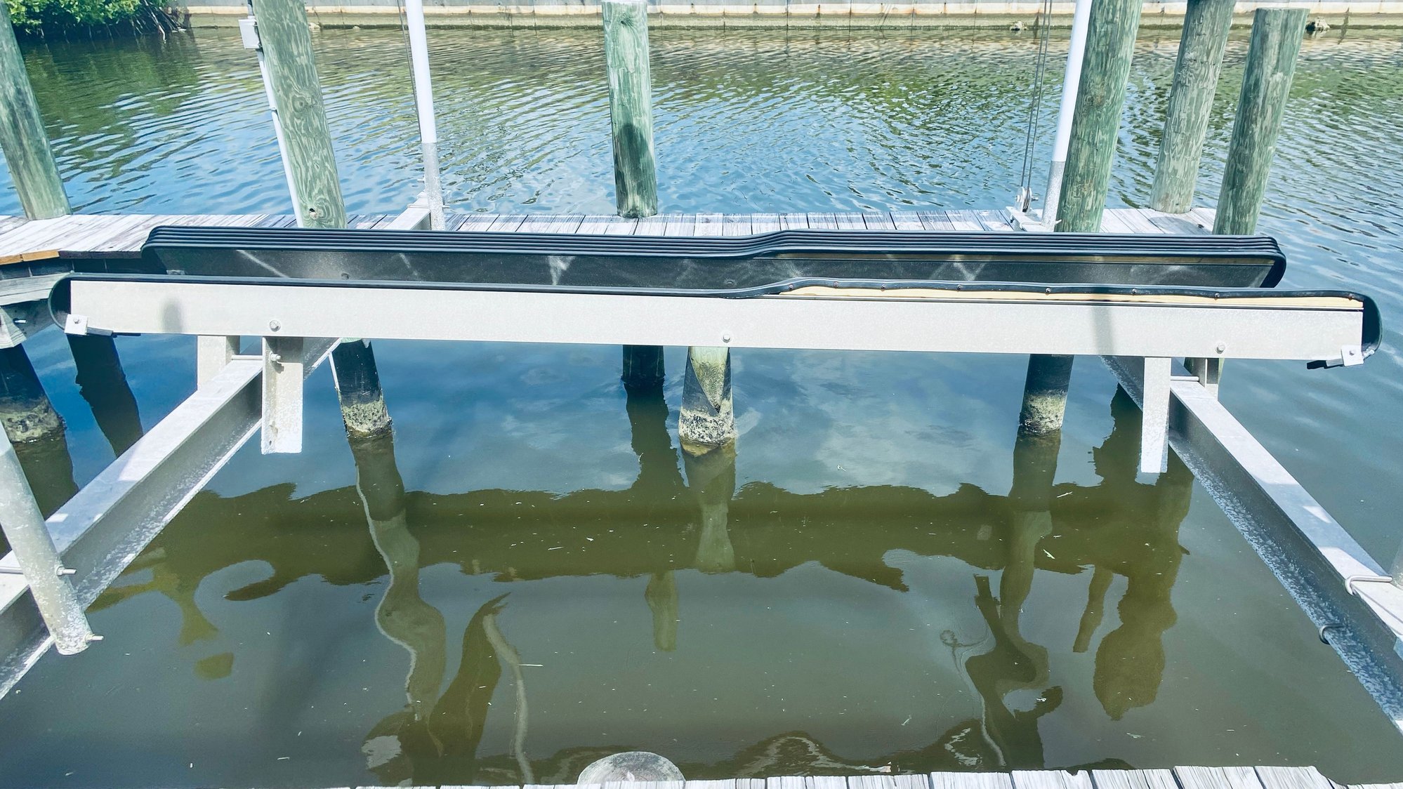 Offshoreonly.com - Custom Carved Lift Bunks for Stepped Hull?