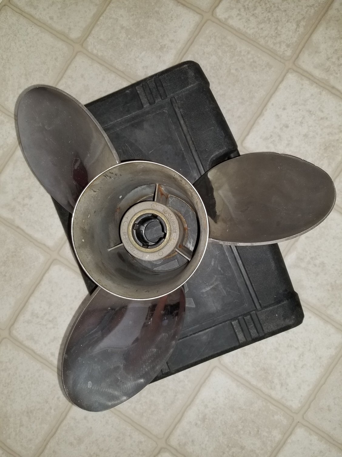 27P mirage props - Offshoreonly.com