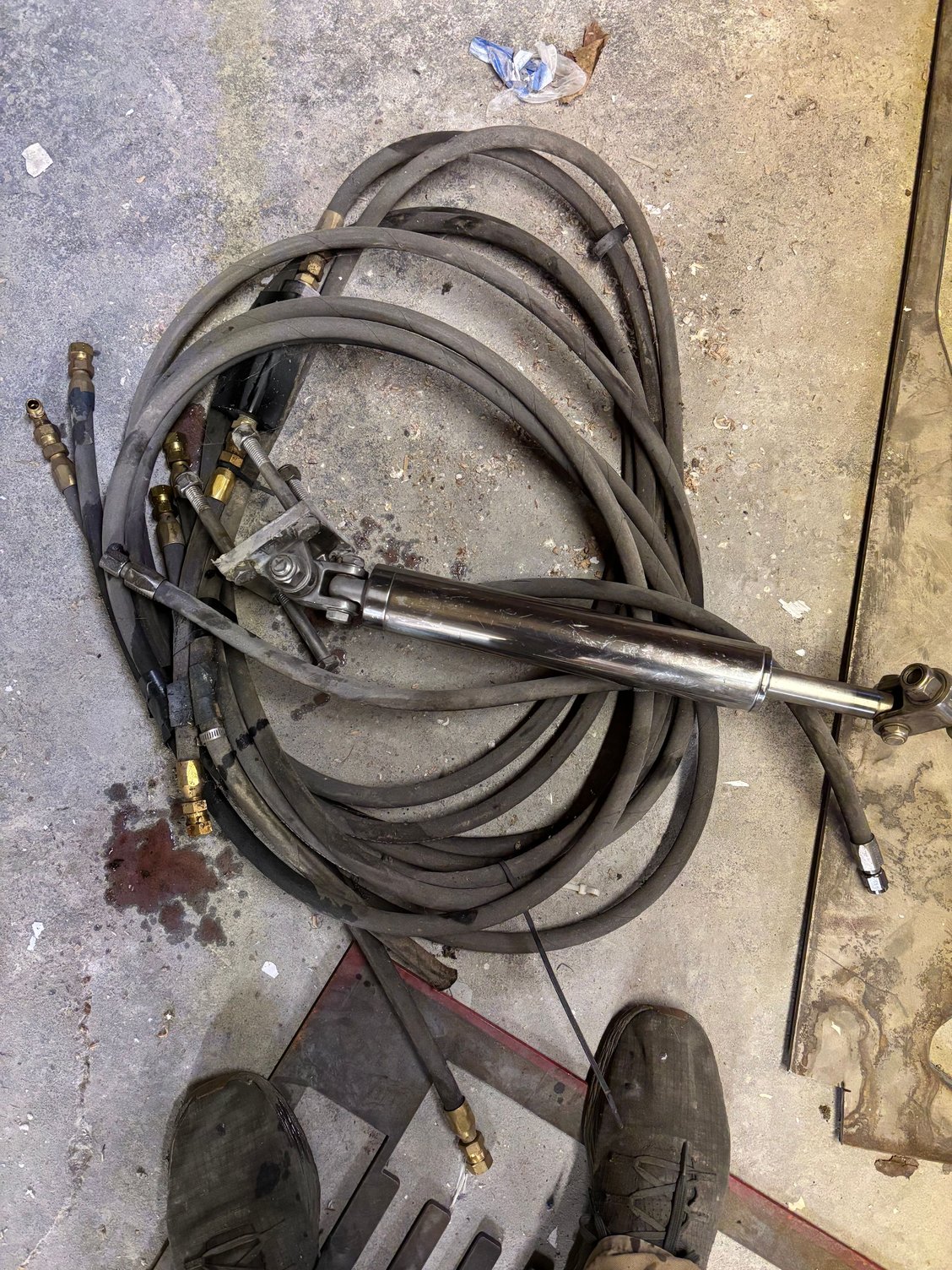 Zieger/hardin trs full hydro steering single ram - Offshoreonly.com