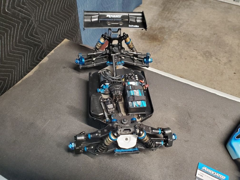 Team Associated RC8B3.2e RTR Race Ready 8th scale buggy - R/C Tech Forums