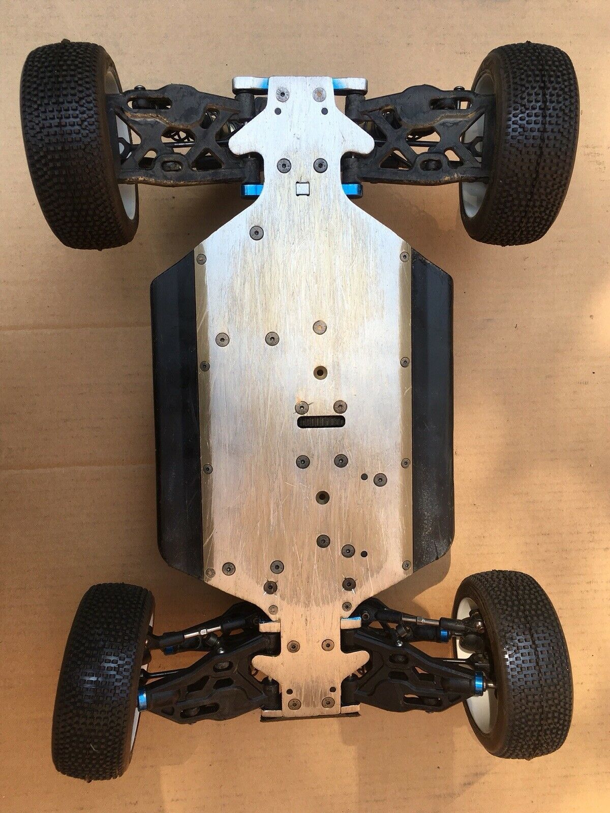 Team Associated RC8B3e 100% ready to race - R/C Tech Forums