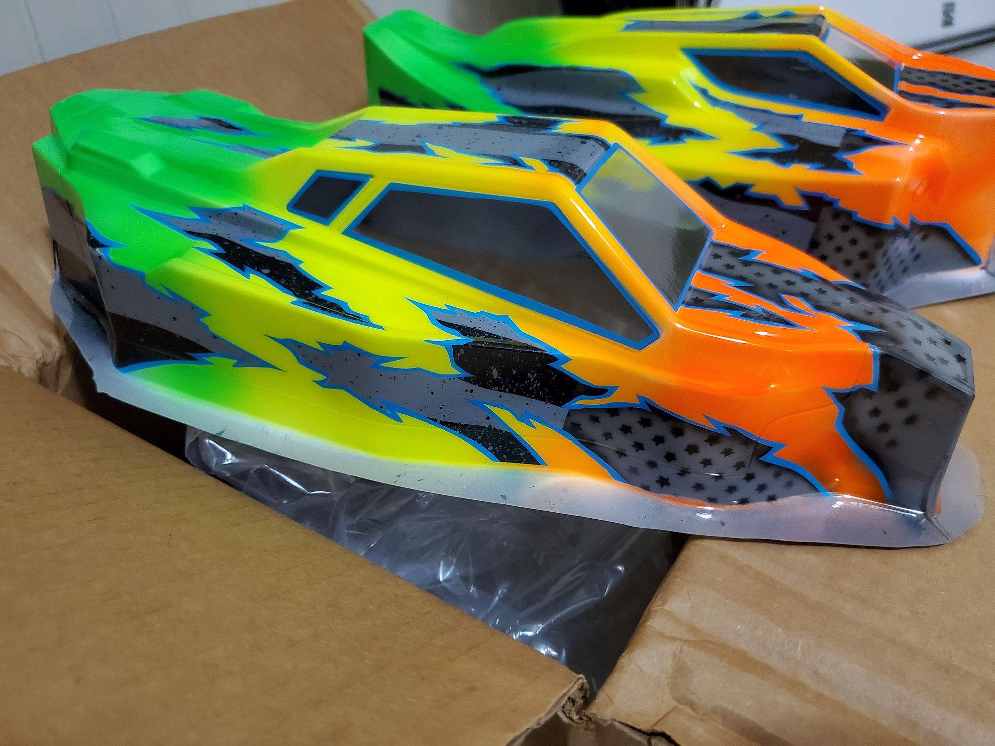 Kustom Graphics painted bodies: EB410.2, B6.2 - R/C Tech Forums