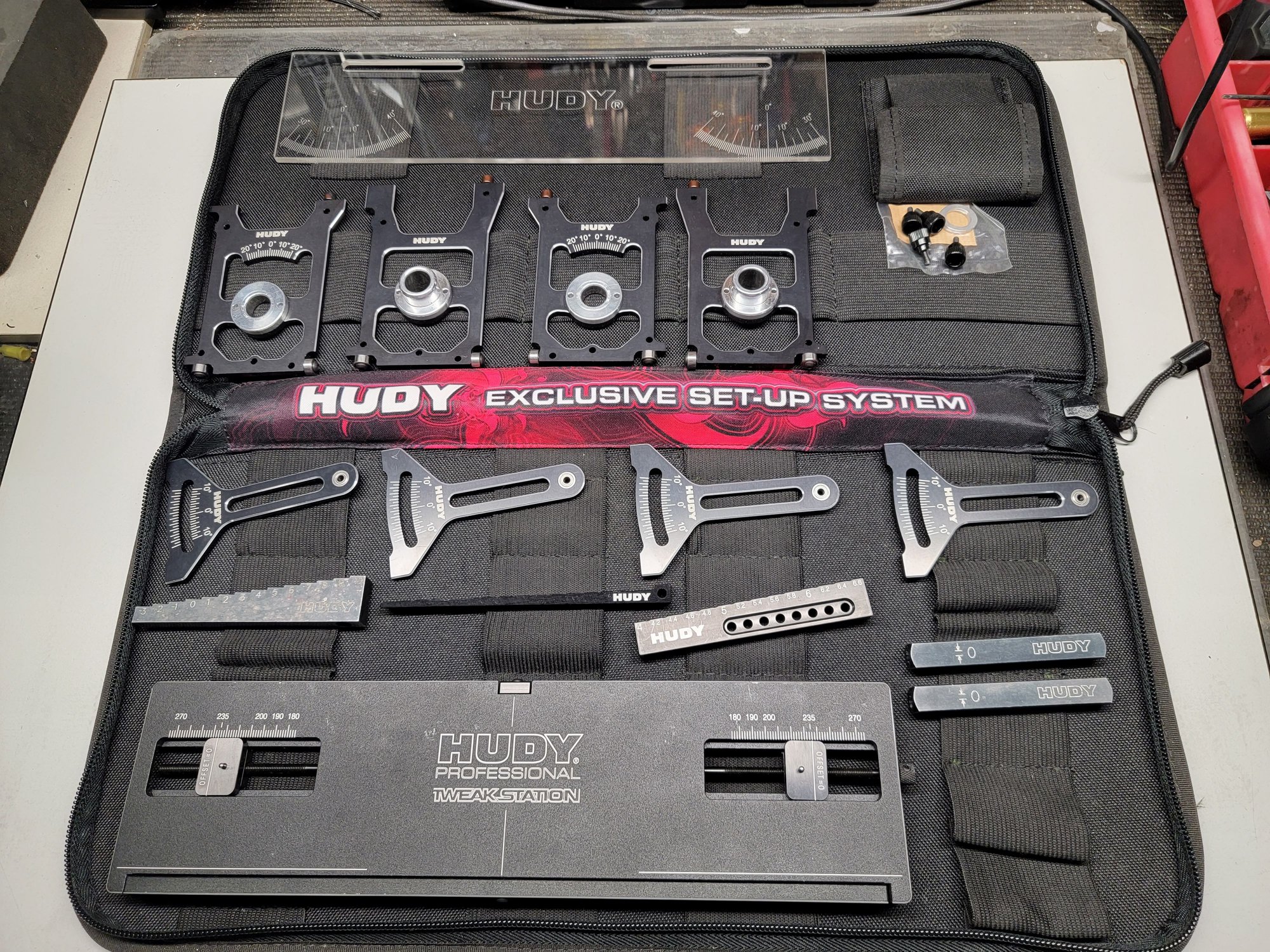 Hudy 1/8 scale onroad setup station - R/C Tech Forums