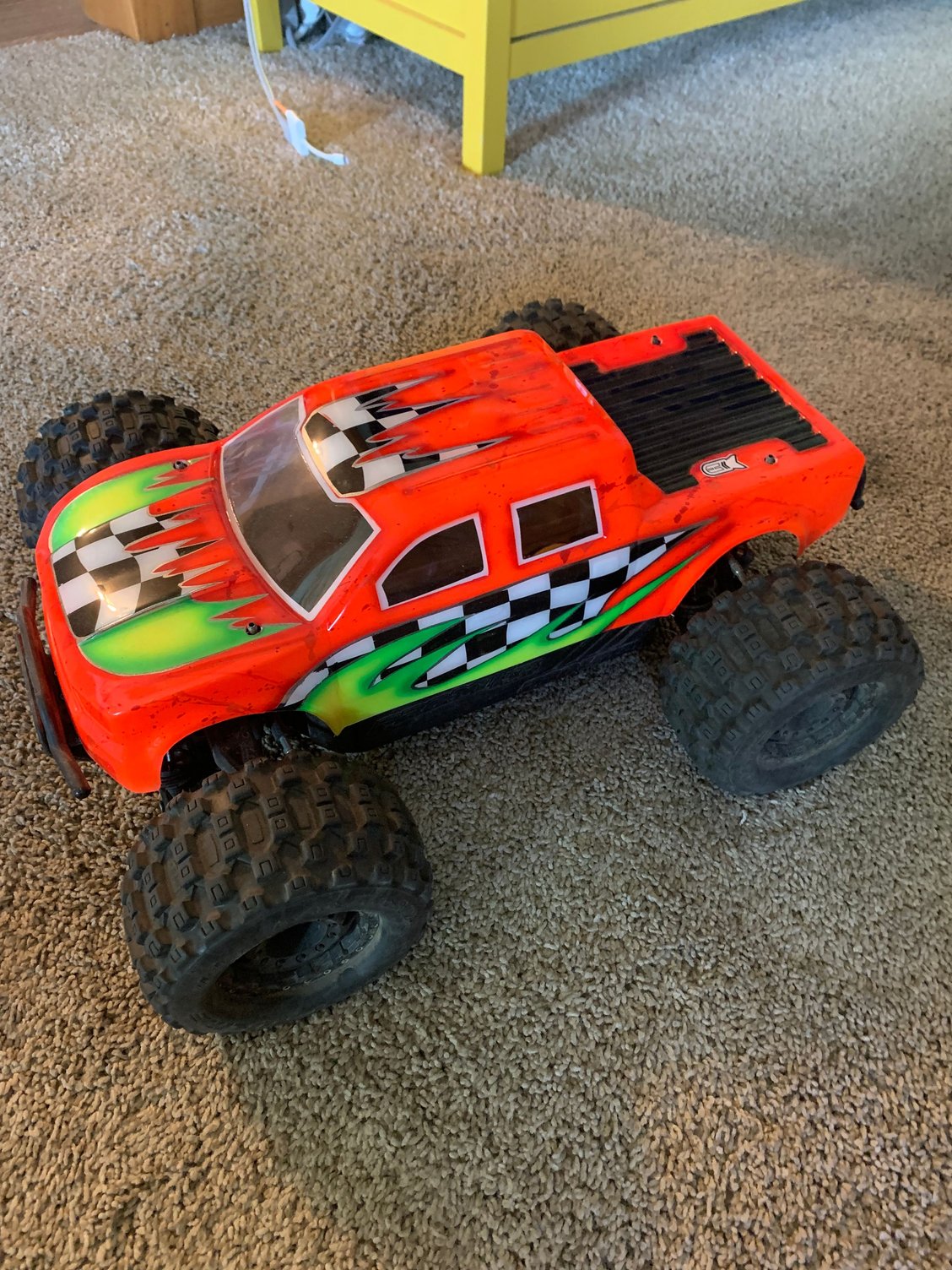 Proline Pro-MT 4x4 ARTR with extra new parts and lots up upgrades. - R ...