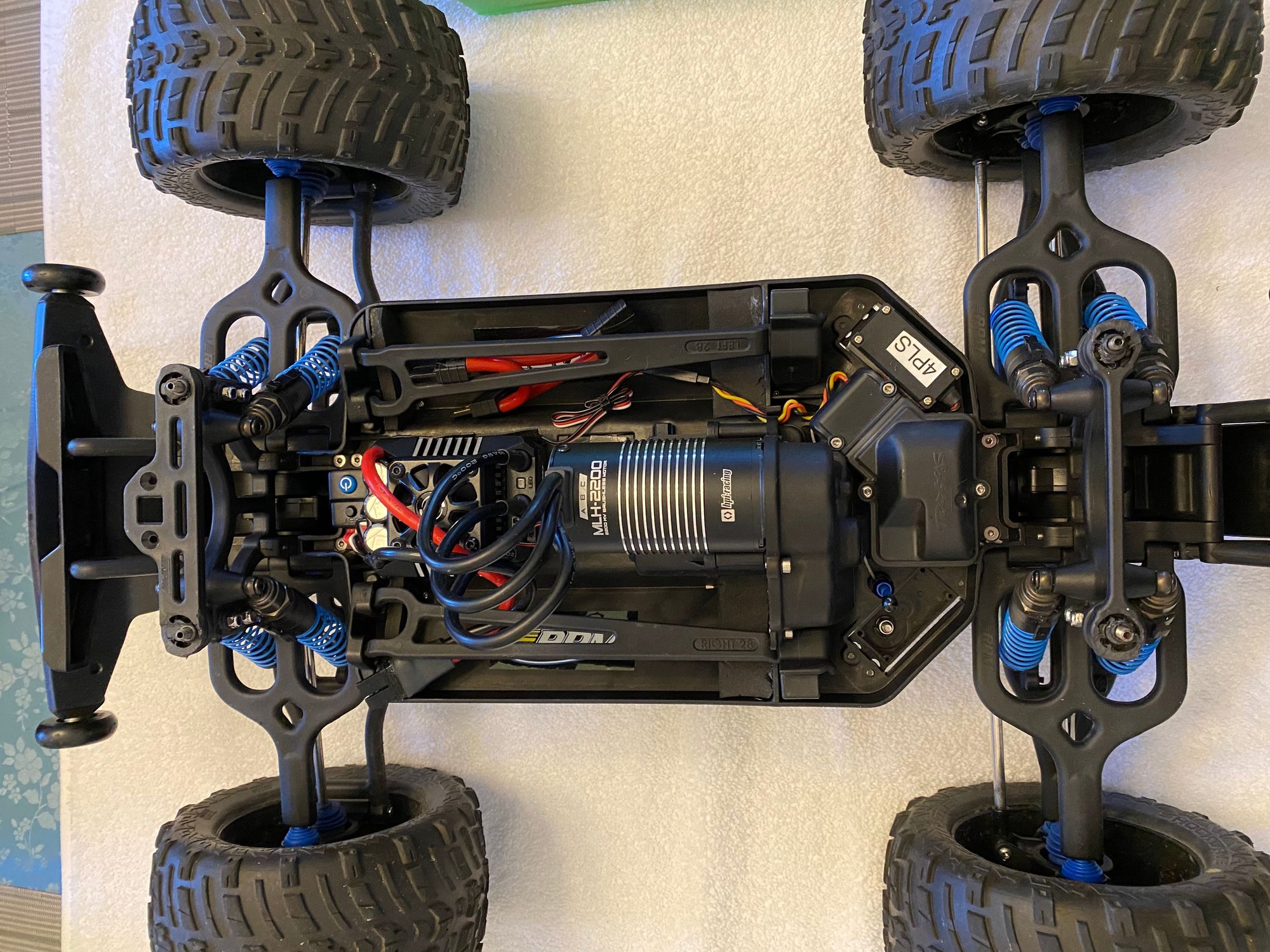 Traxxas E-Maxx Brushless 3908 - R/C Tech Forums