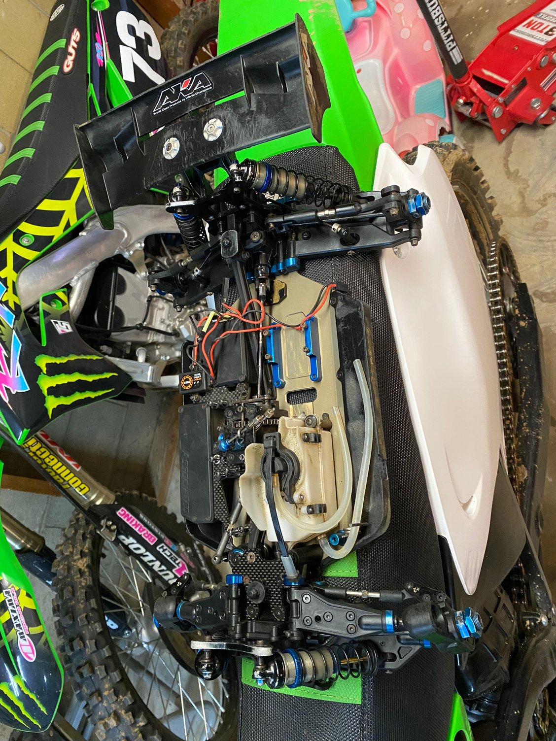 Rc8b3.2 nitro slider - R/C Tech Forums