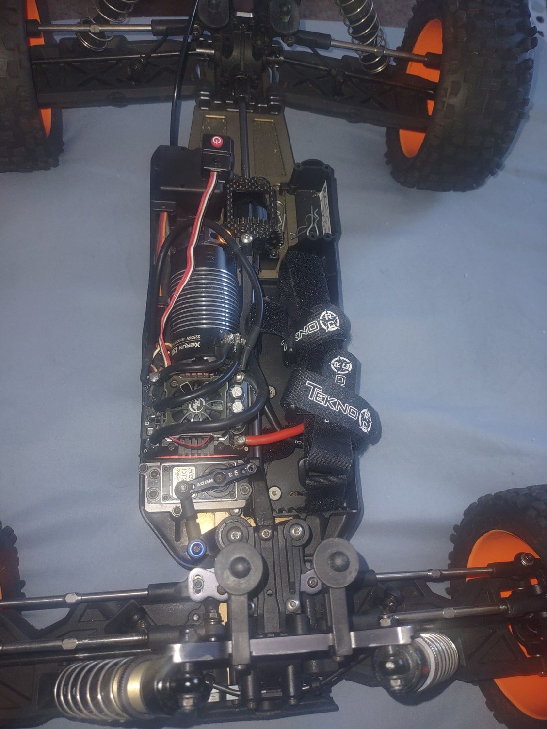 Tekno Et48.3 ARTR truggy, badlands and new body - R/C Tech Forums