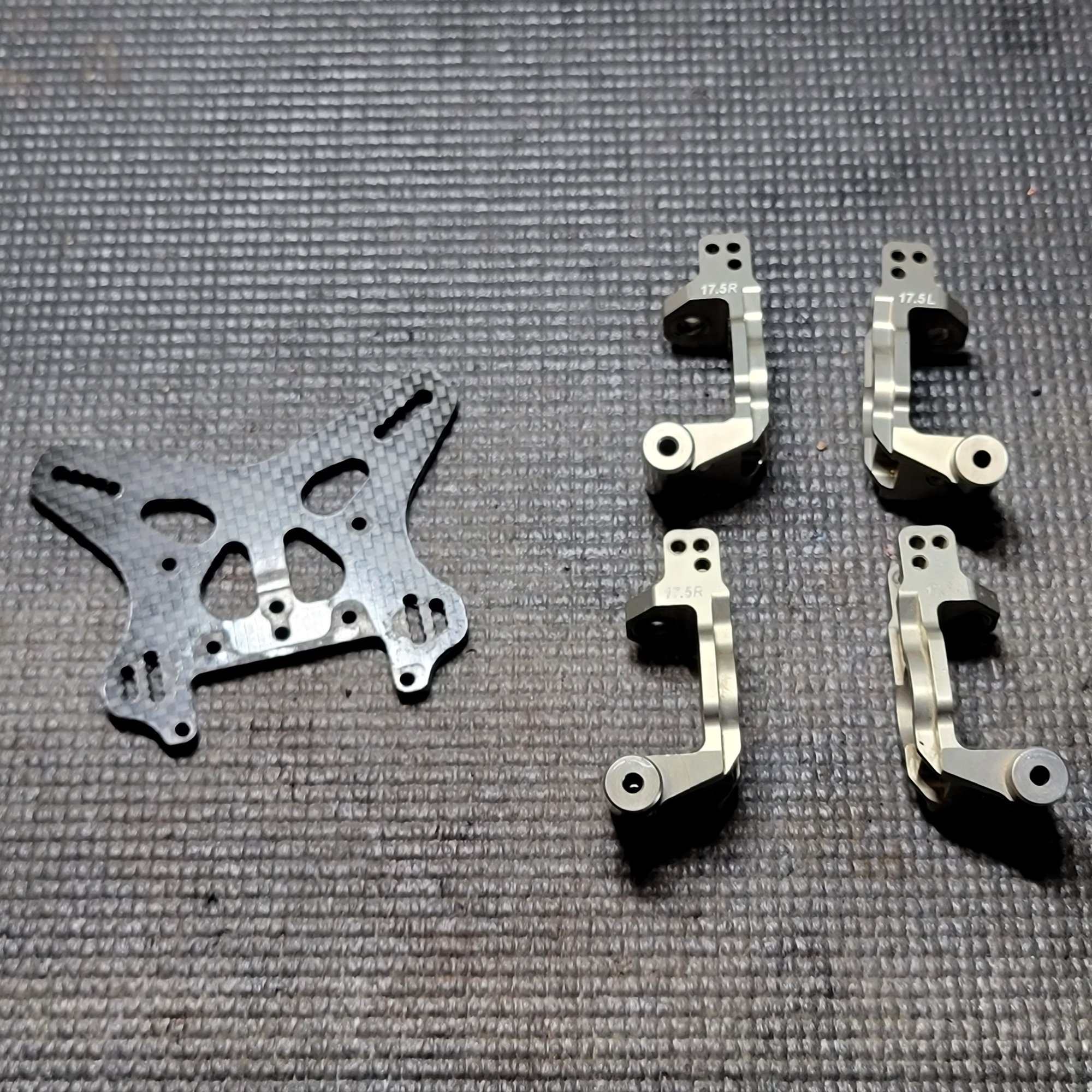 TLR 8X/8XE/8XT/8XTE Carbon Rear Tower and 2 Sets Aluminum 17.5 Carriers ...