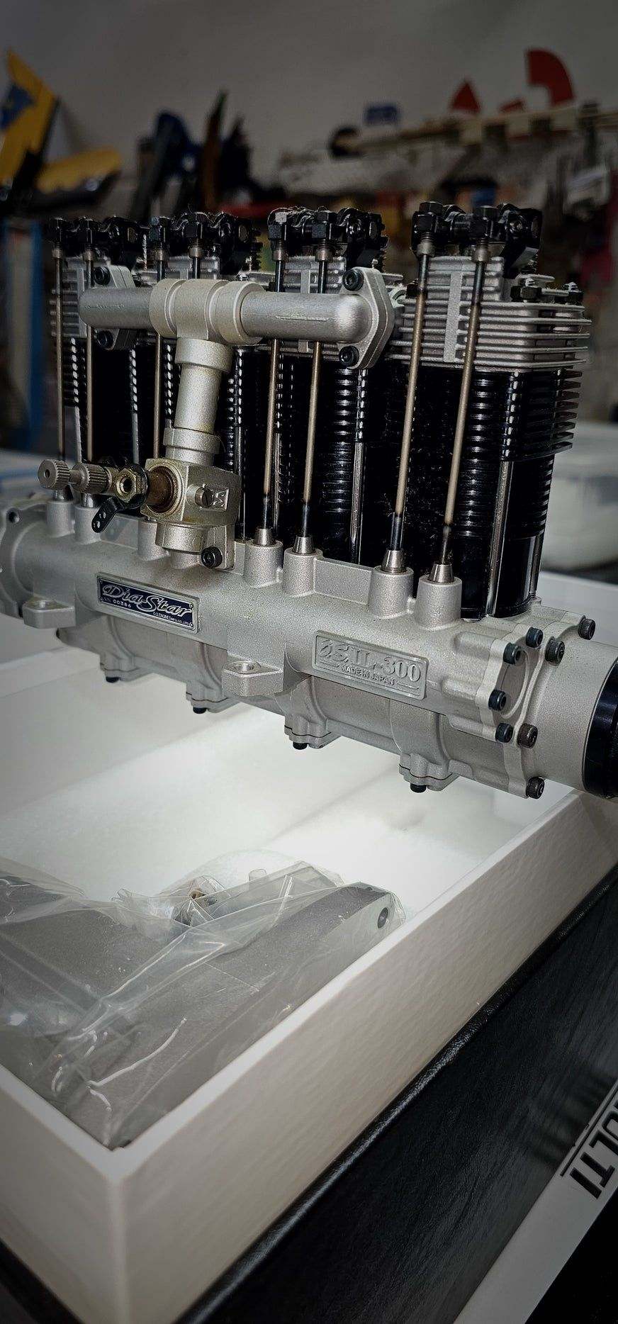 O.S. IL300 dia-star inline 4 cyl with collector exhaust - RCU Forums