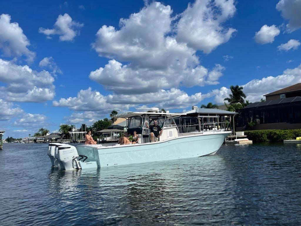 The Hull Truth - Boating and Fishing Forum - Calcutta 360/390 Cat ...