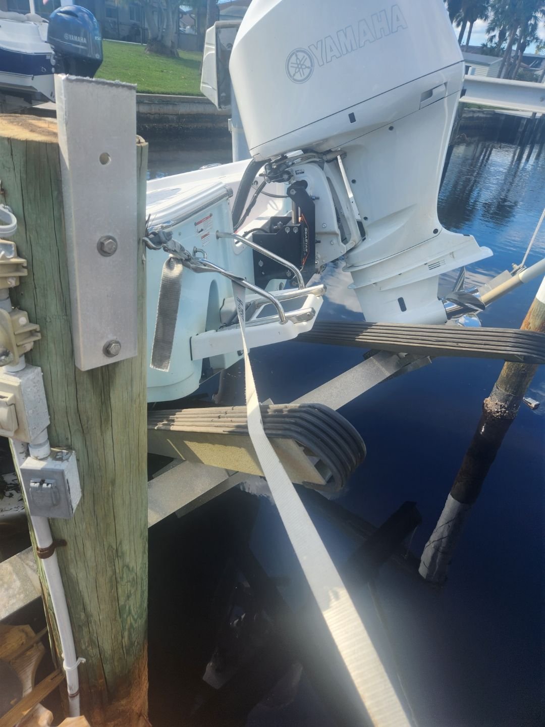 The Hull Truth - Boating and Fishing Forum - Submerged boat