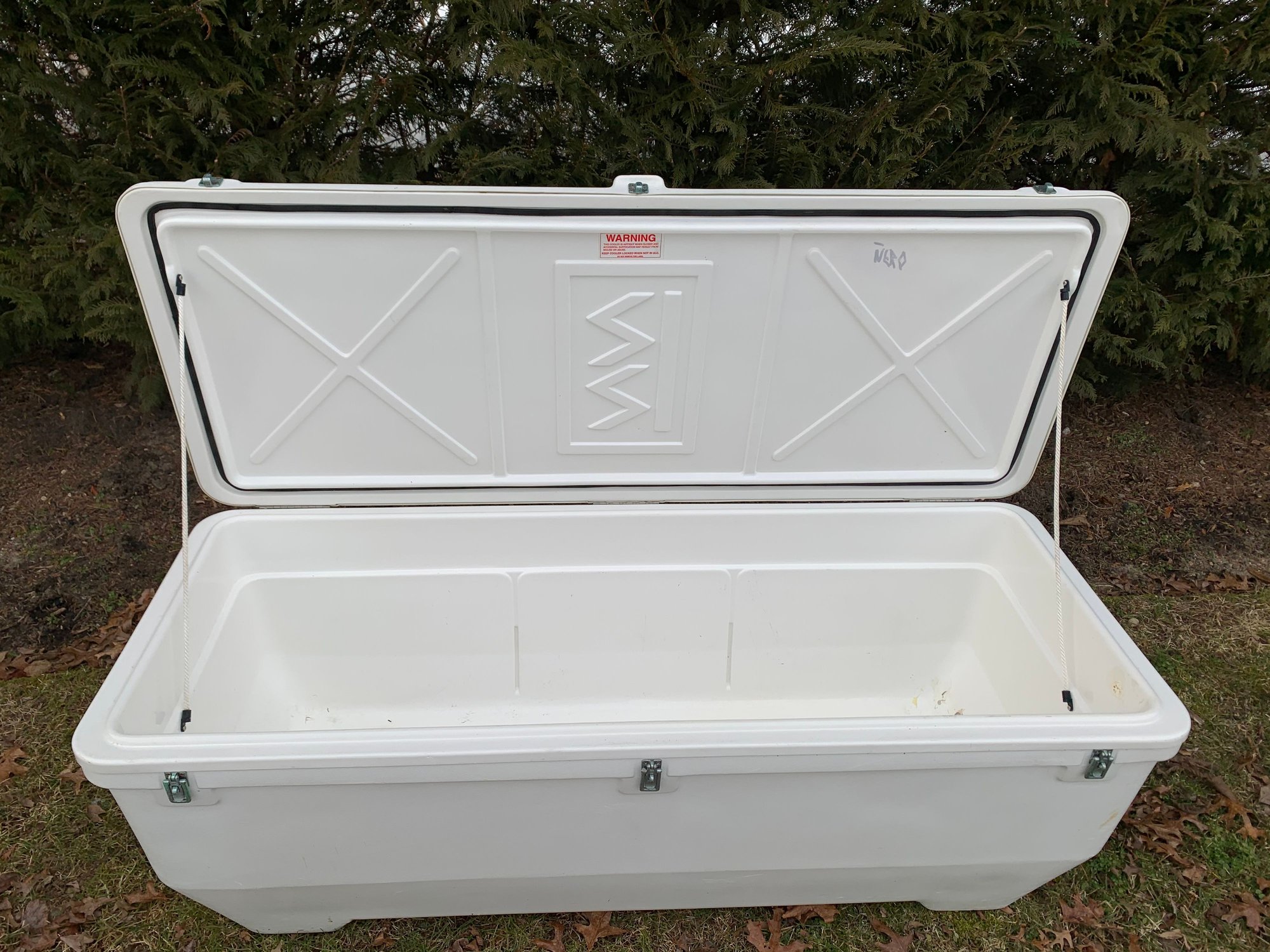 The Hull Truth - Boating and Fishing Forum - 320 QT SSI Cooler