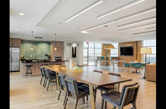 555 Ross Apartments - 69 Reviews | Dallas, TX Apartments for Rent ...