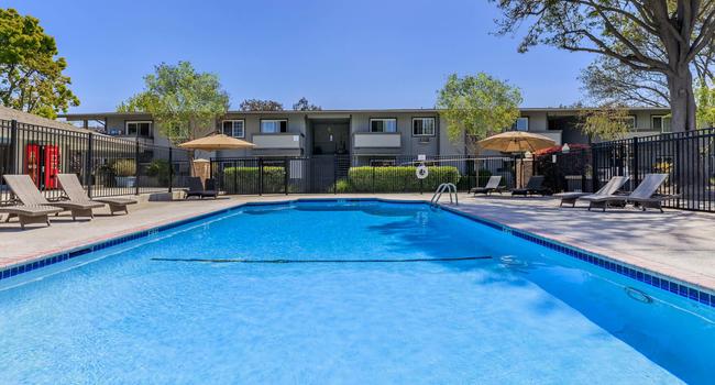 Creekside Reviews - San Jose, CA | 1800 Stokes Street | 62 Apartment ...