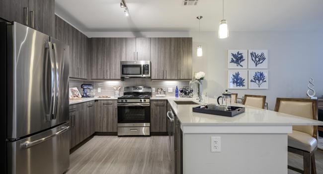 Everleigh Cape Cod Apartments Reviews - Hyannis, MA | 265 Communication ...