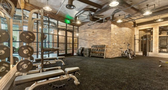 The Point at Reston Reviews - Reston, VA | 1925 Roland Clarke Place ...