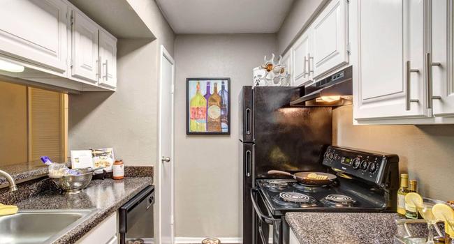 2400 Briarwest Reviews - Houston, TX | 2400 Briarwest Boulevard | 729 ...